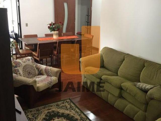 Apartamento com sacada, são 100 m2 e 1 vaga, impecável com 3 dormitórios, sendo 1 suíte