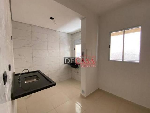 APARTAMENTO COM SACADA 2 DORMITÓRIOS