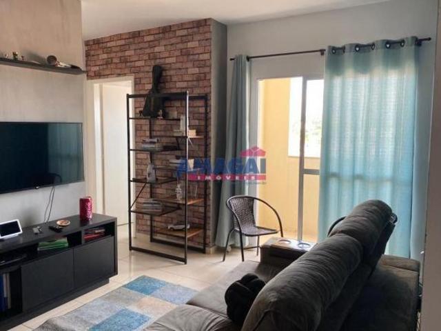 Apartamento com sacada 2 dormitórios Ed. Guarapari Jd. Jacinto em Jacareí SP