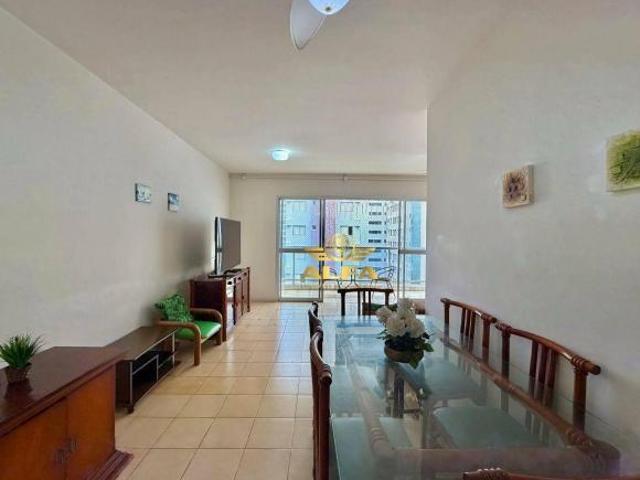 Apartamento com sacada, 3 dormitórios e 2 vagas na Praia das Pitangueiras – Alfa Imóveis Guarujá