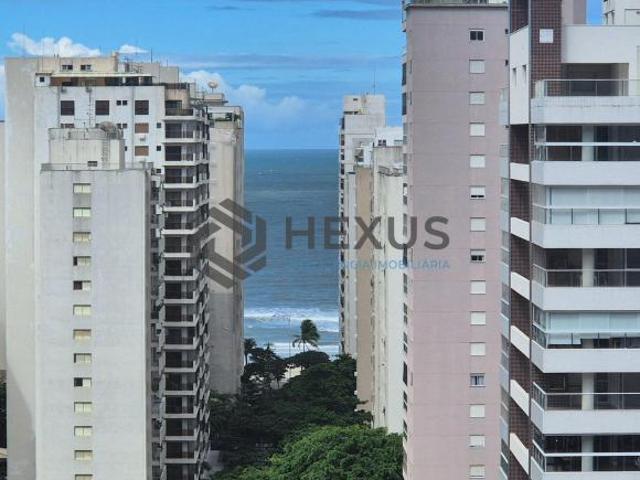 Apartamento com sacadas e lazer à venda, Pitangueiras, Guarujá, SP