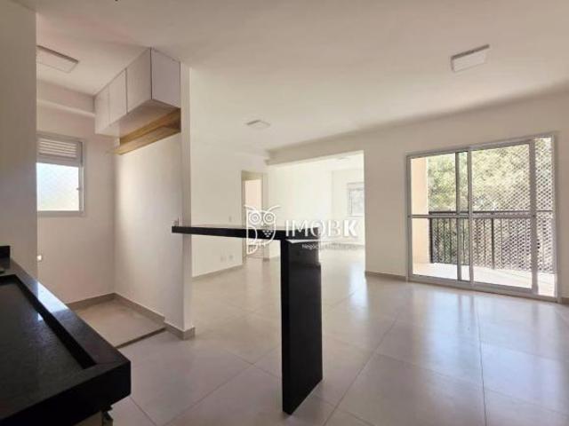 Apartamento com sala estendida, 2 dormitórios sendo 1 suíte, 1 vaga de garagem, 72 m² por R$ 620.000