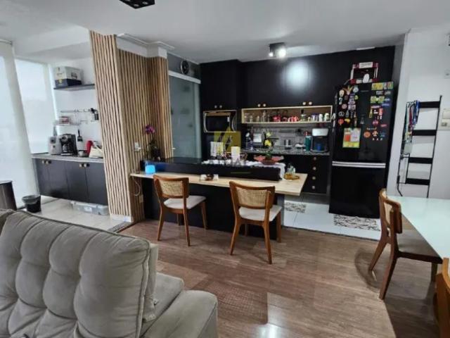 Apartamento com suíte e varanda à venda no Campininha Interlagos ZS