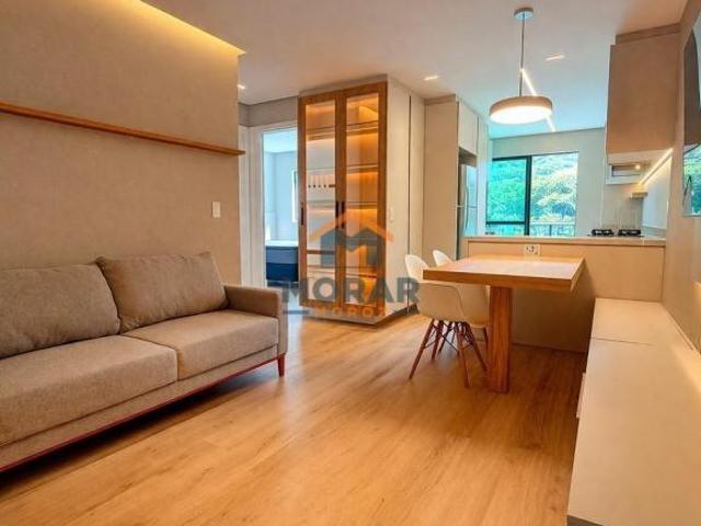 Apartamento com suite em Caiobá