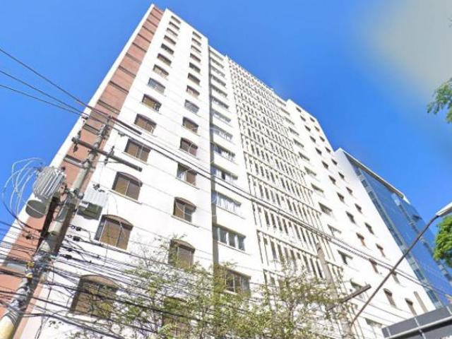 APARTAMENTO COM SUÍTE, EM ÓTIMA LOCALIZAÇÃO, COM 130m²