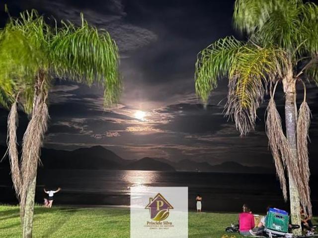 Apartamento com Suíte no bairro do Itaguá em Ubatuba SP, porteira fechada