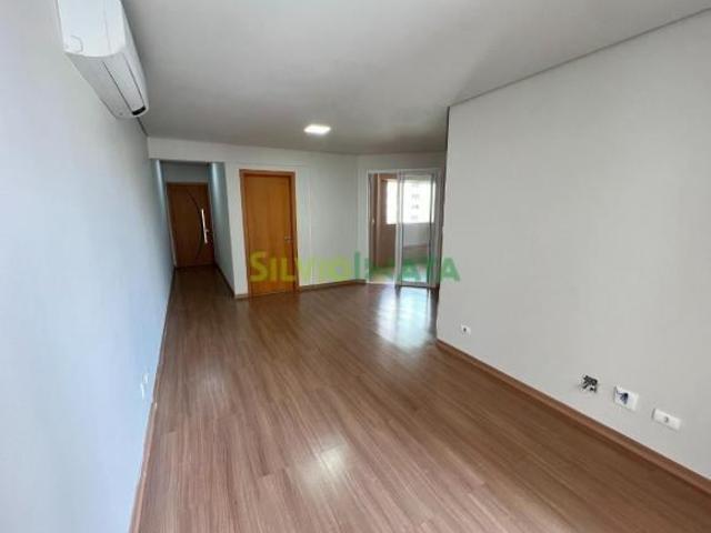 Apartamento com Suíte no Edifício Terra Brasilis Zona 01/Maringá PR