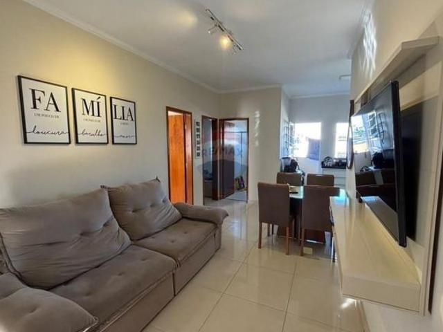 Apartamento com suíte no edifício Vila Toscana