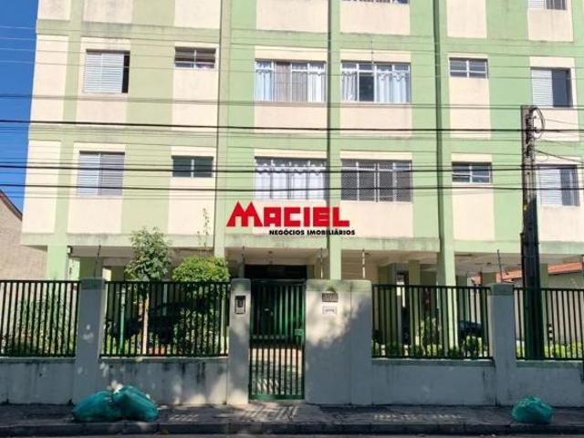 Apartamento com Suíte no Jardim Motorama Frente à Praça, Bem Localizado e Tranquilo