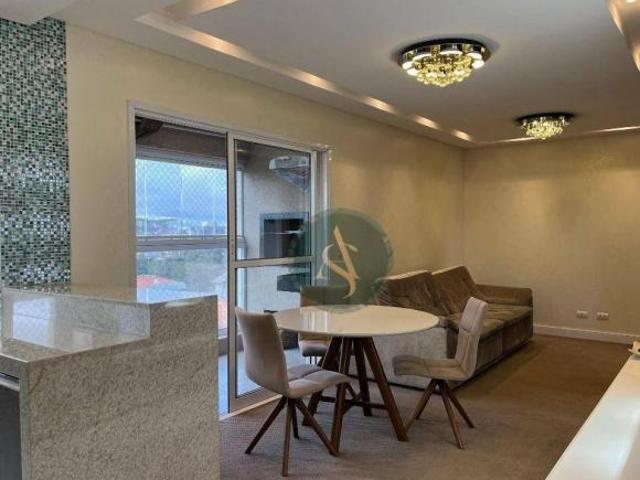 Apartamento com suíte, sacada com churrasqueira e 02 vagas livres na garagem, com 78,5m² exclusivos