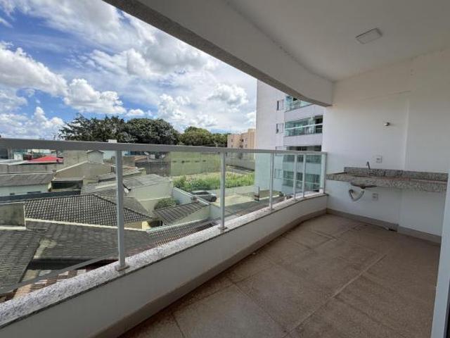 Apartamento com suíte para locação próximo ao Praia Clube