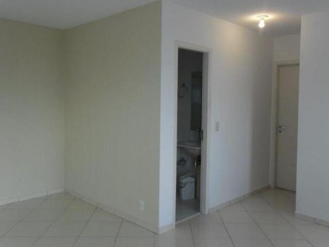 Apartamento com Suíte, Varanda e 3º Dormitório Reversível em Condomínio com Lazer Completo