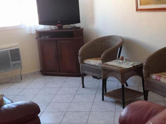 Apartamento com Porteira Fechada 90 metros 120metros da Praia FL34