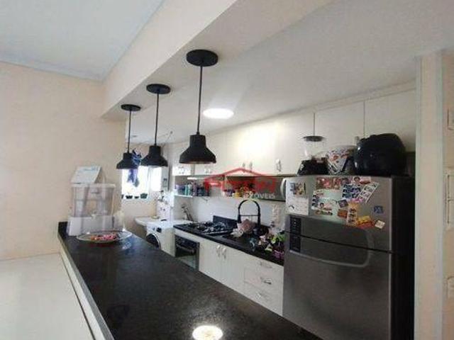 Apartamento Com Piscina 2 dormitórios sendo 1 suíte Cangaiba SP