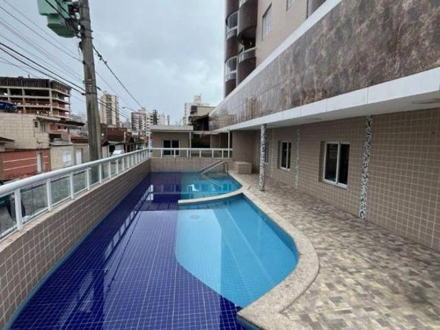 Apartamento com Piscina à Venda na Ocian em Praia Grande 500m da Praia