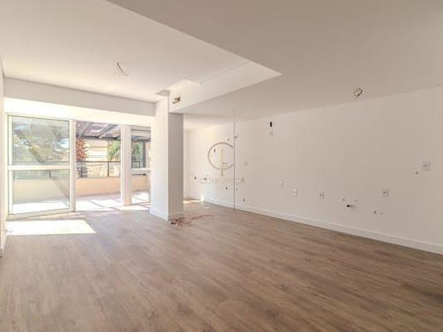 Apartamento com Piscina em Passo da Areia, Porto Alegre Venda