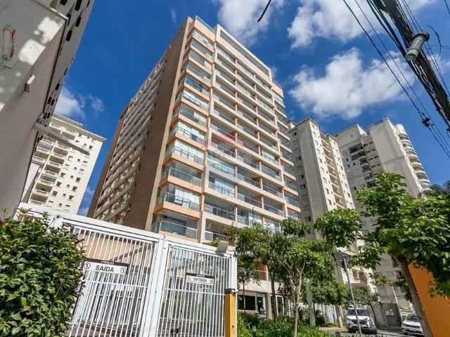 Apartamento com Piscina no Coração de Campo Belo