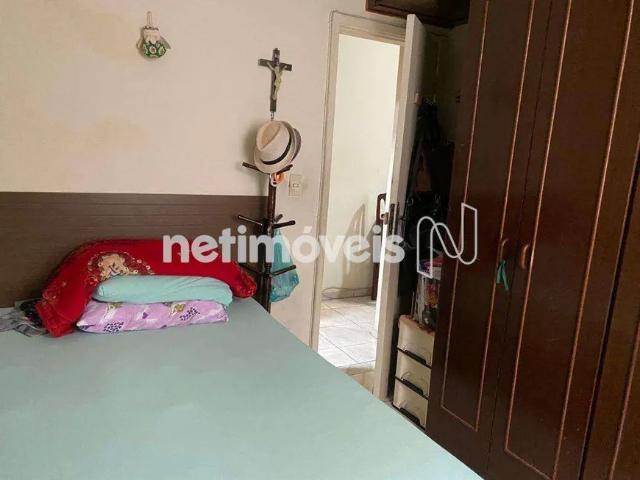 Apartamento com piso em cerâmica, bem distribuído e funcional!