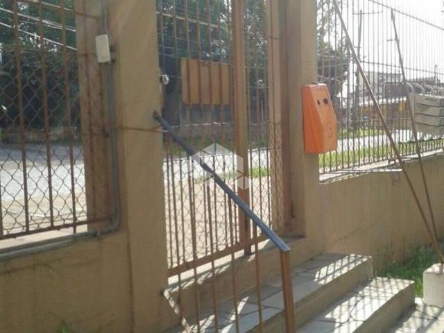 Apartamento com privacidade em condomínio excelente no bairro Cristal