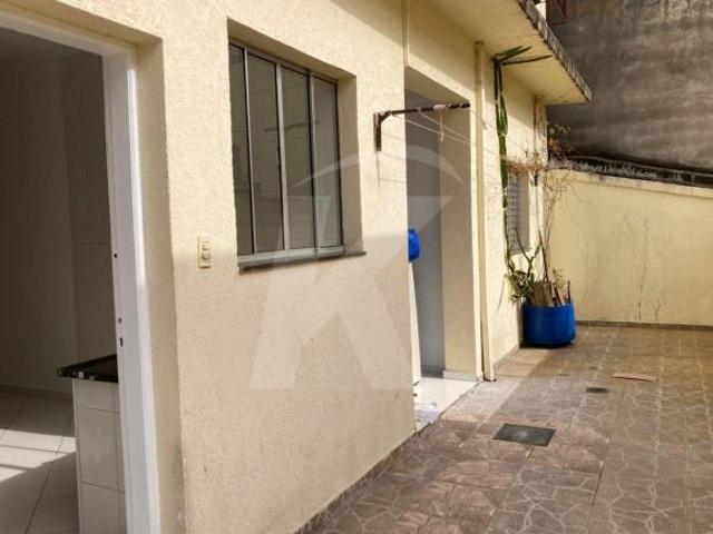 Apartamento com quintal, 2 Quartos, Água Fria