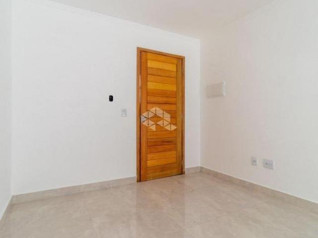Apartamento com Quintal em Condomínio com Vista para a Serra da Cantareira