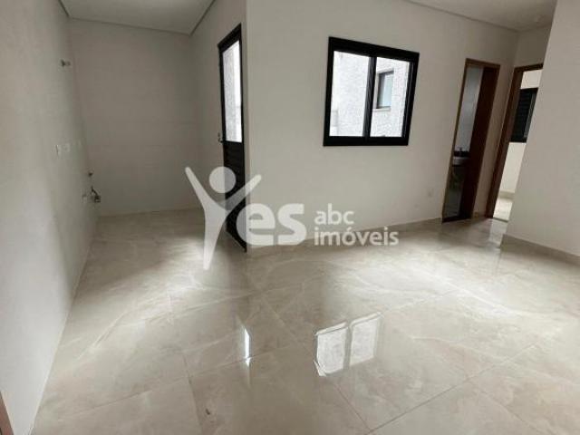 Apartamento com quintal em frente ao Parque Central | Vila Assunção | 2 dormitór