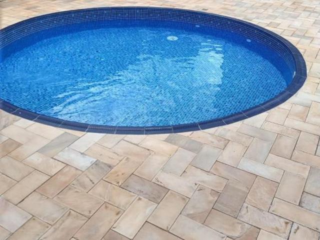 APARTAMENTO COM QUINTAL PRÓXIMO AO PARQUE PRADO
