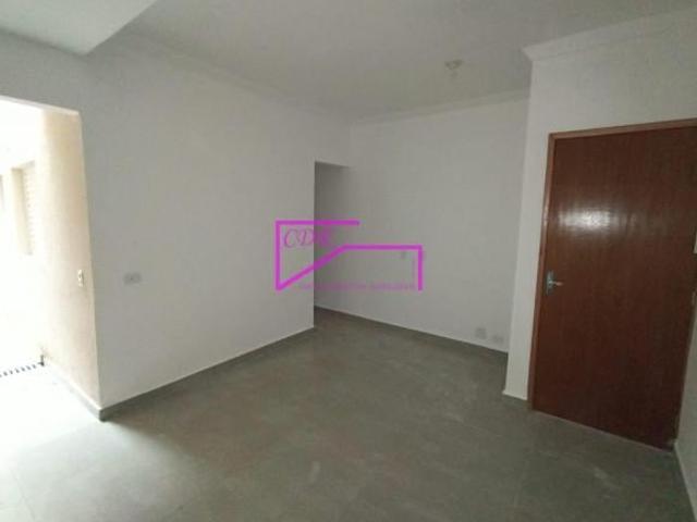 Apartamento com quintal privativo