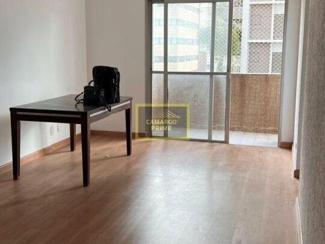 Apartamento com renda para venda na Vila Olímpia