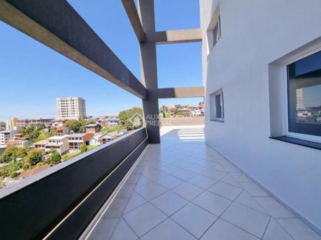 Apartamento com terraço, 3 quartos sendo 1 suíte, 265m² no bairro Rio Branco
