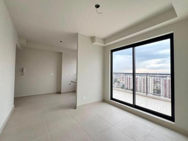 Apartamento com terraço exclusivo no Plus Portão | 1 dormitório com vaga| 16º andar