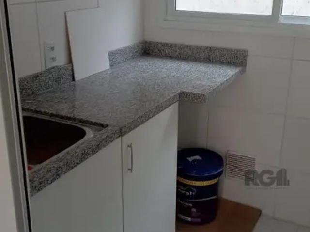 Apartamento com TERRAÇO, localizado num dos mais sofisticados bairros de Porto Alegre, bairro Rio Br