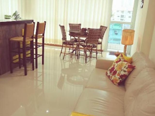 APARTAMENTO com terraço NO CENTRO DE TRAMANDAÍ