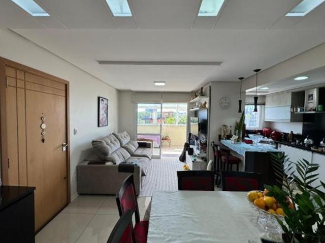 Apartamento com terraço no Cristo Redentor