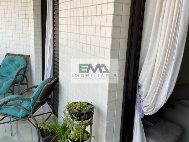 Apartamento com três dormitórios, 120M²