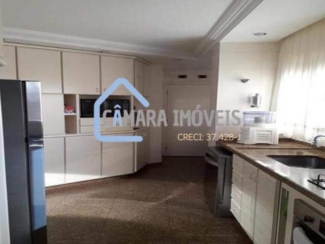 Apartamento com três dormitórios á venda no tatuapé