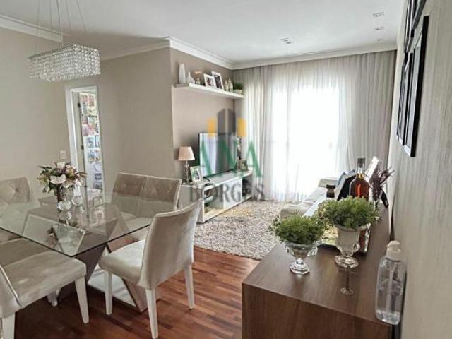 Apartamento com três dormitórios, Condomínio Vitrine Esplanada