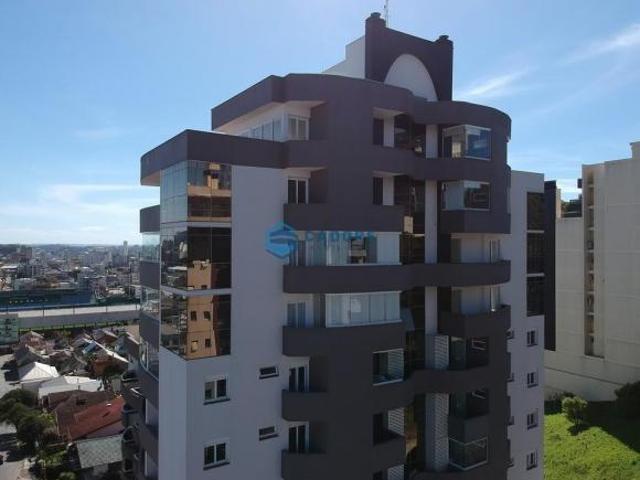 Apartamento com três dormitórios Jardim América