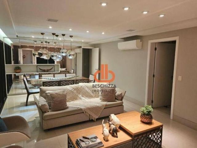 Apartamento com tres quartos à venda Gonzaga Santos/SP