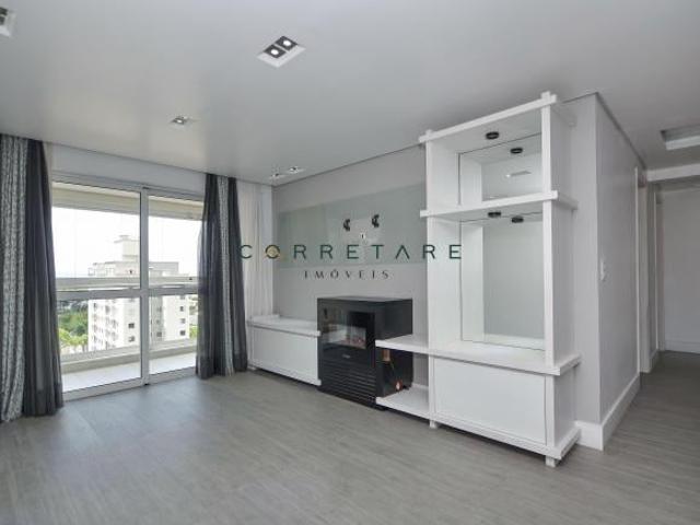 Apartamento com três quartos e uma suíte no Edifício Younique de alto padrão no Água Verde