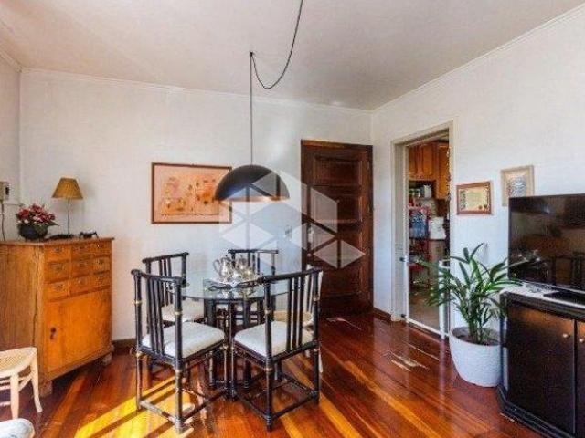 Apartamento com três quartos e vaga no Cristo Redentor