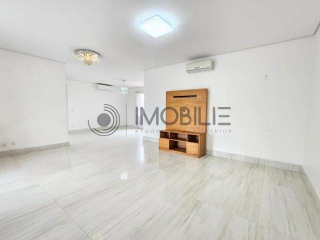 Apartamento com três suítes no Edifício Premiere na cidade de Indaiatuba