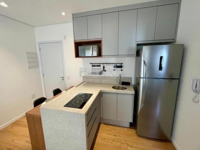 Apartamento com um dormitório à venda no bairro Cambuí em Campinas