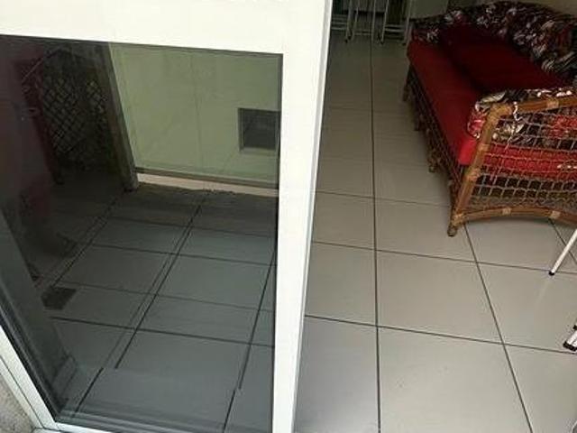 Apartamento com um dormitorio a venda no Guaruja