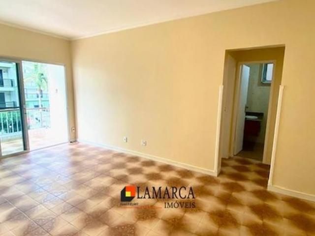 Apartamento com um dormitorio a venda em Guaruja