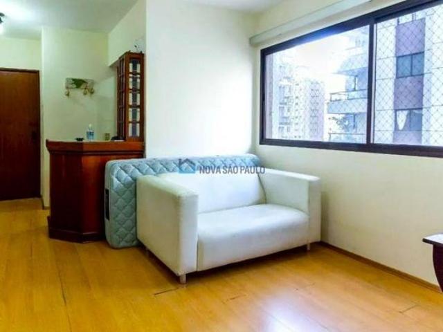 Apartamento com um dormitório e uma vaga Moema