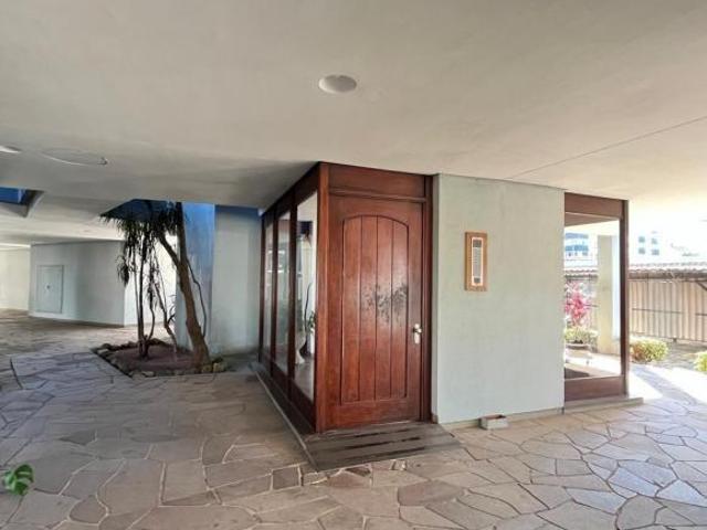 Apartamento com um dormitório e vaga no Bairro Santana