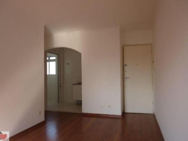 APARTAMENTO COM UM DORMITÓRIO, REPLETO DE ARMÁRIOS NO MELHOR DA VILA MASCOTE !