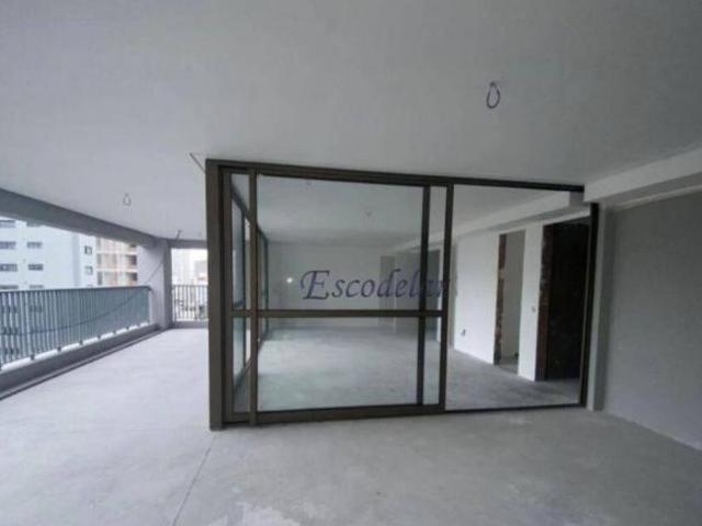 Apartamento com varanda,4 suítes, 4 vagas, à venda, 280 m², Moema próximo ao Club monte Líbano e