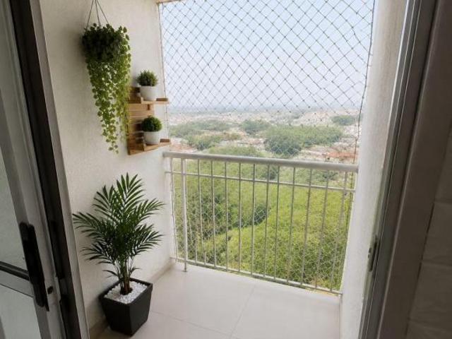 APARTAMENTO COM VARANDA